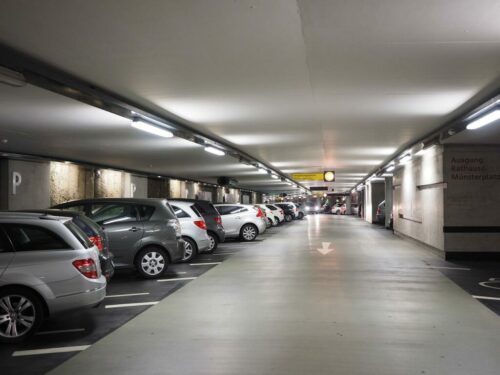 Parkplatzmanagement von Schedule Display – Mitarbeiterparkplatz buchen